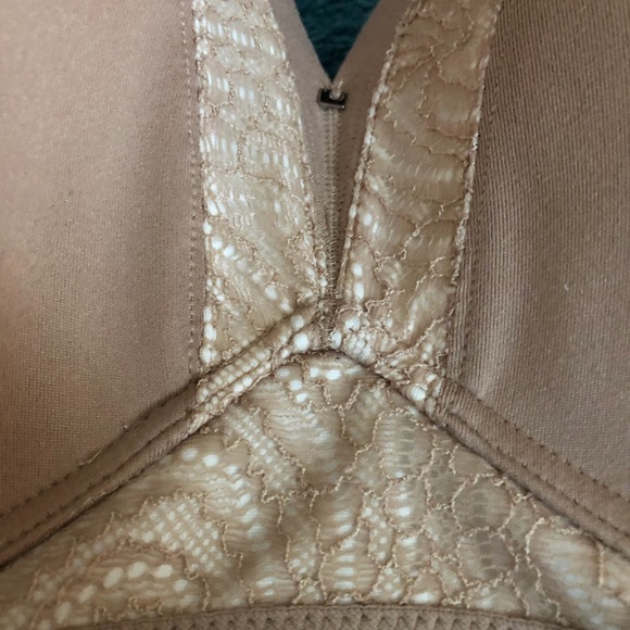 Warner's | Intimates & Sleepwear | Warners Plus Full Wirefree Bra 42d ...